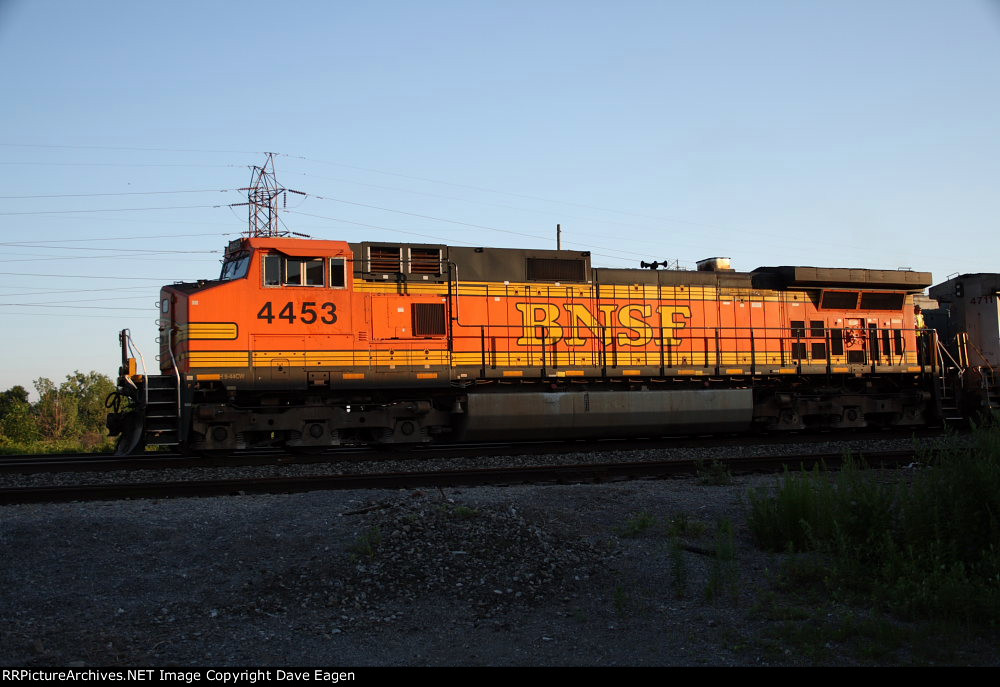 BNSF 4453